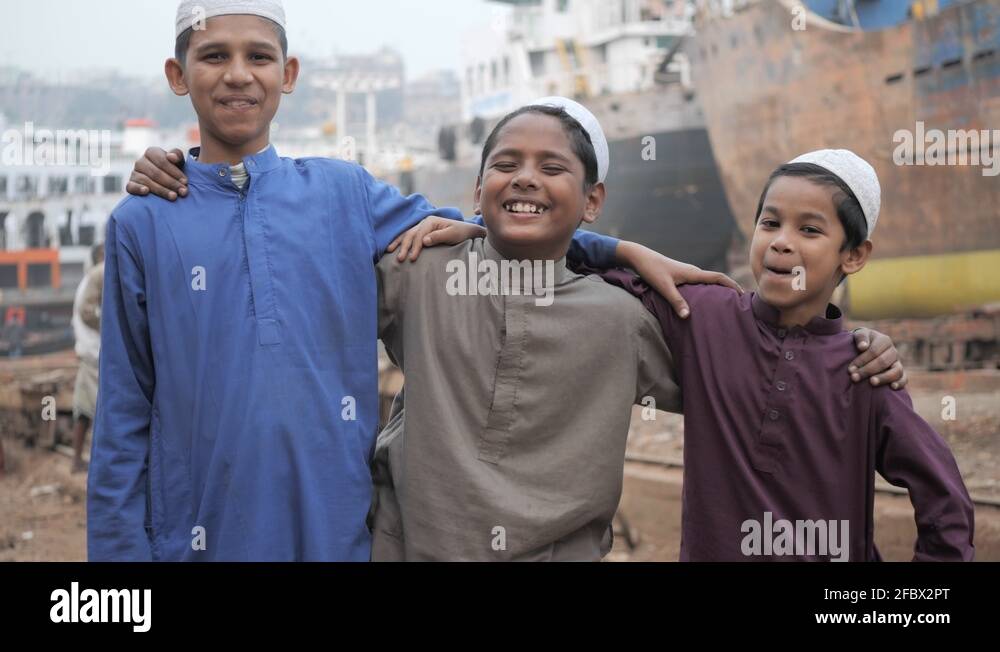 Muslim boys Stock Videos & Footage - HD and 4K Video Clips - Alamy