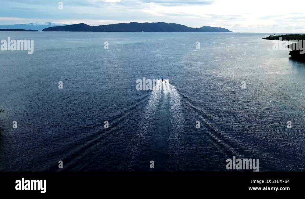 Raja ampat boat Stock Videos & Footage - HD and 4K Video Clips - Alamy