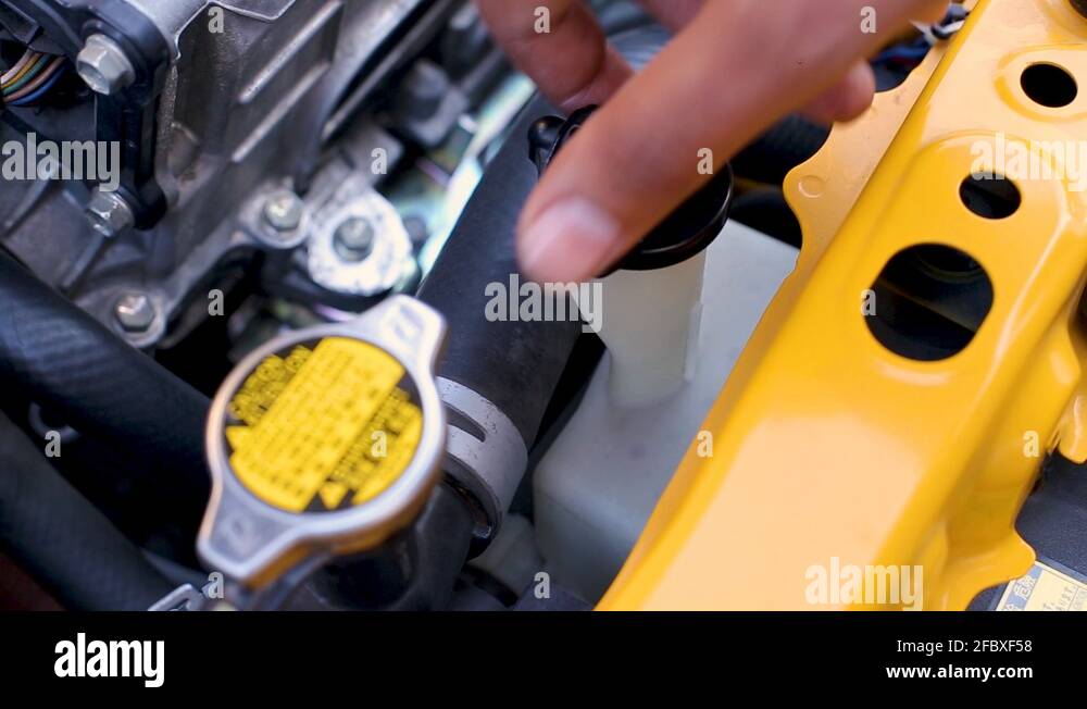 Car radiator inside Stock Videos & Footage - HD and 4K Video Clips - Alamy