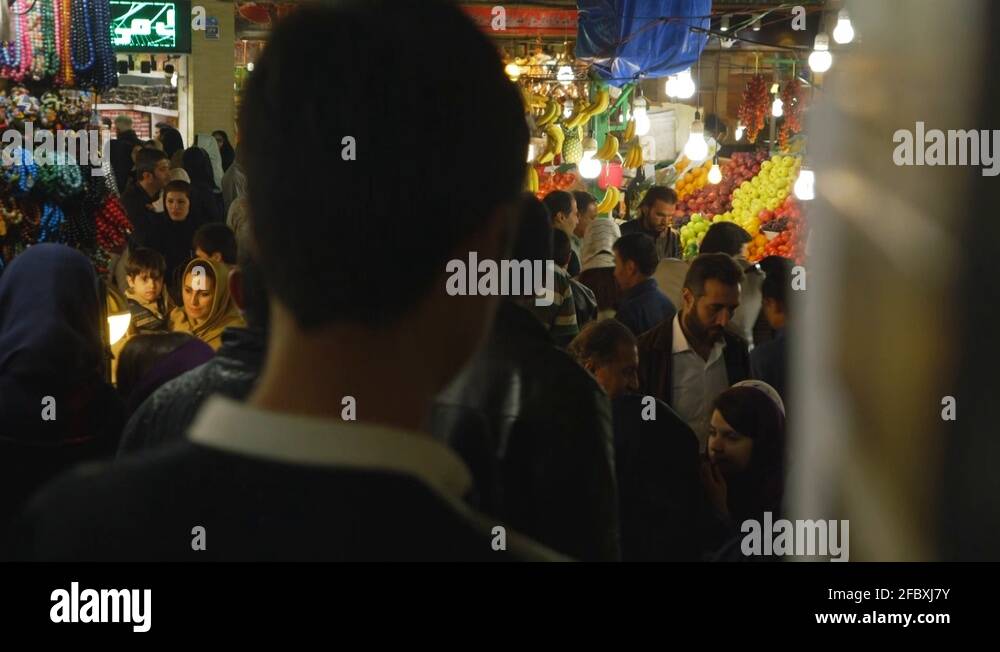 Bazaar crowds Stock Videos & Footage - HD and 4K Video Clips - Alamy