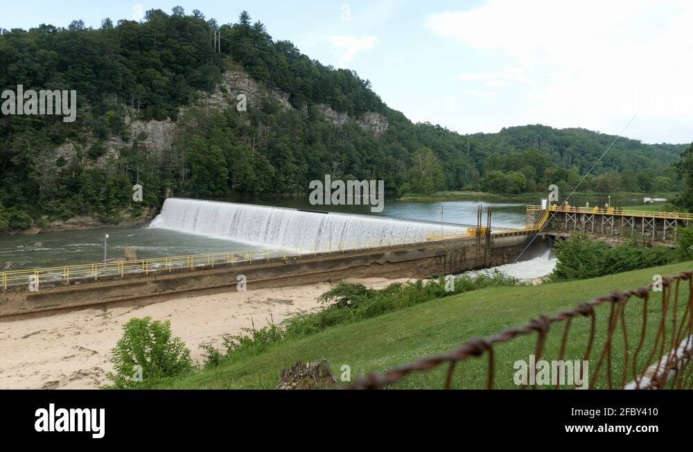 Rusty fencing Stock Videos & Footage - HD and 4K Video Clips - Alamy
