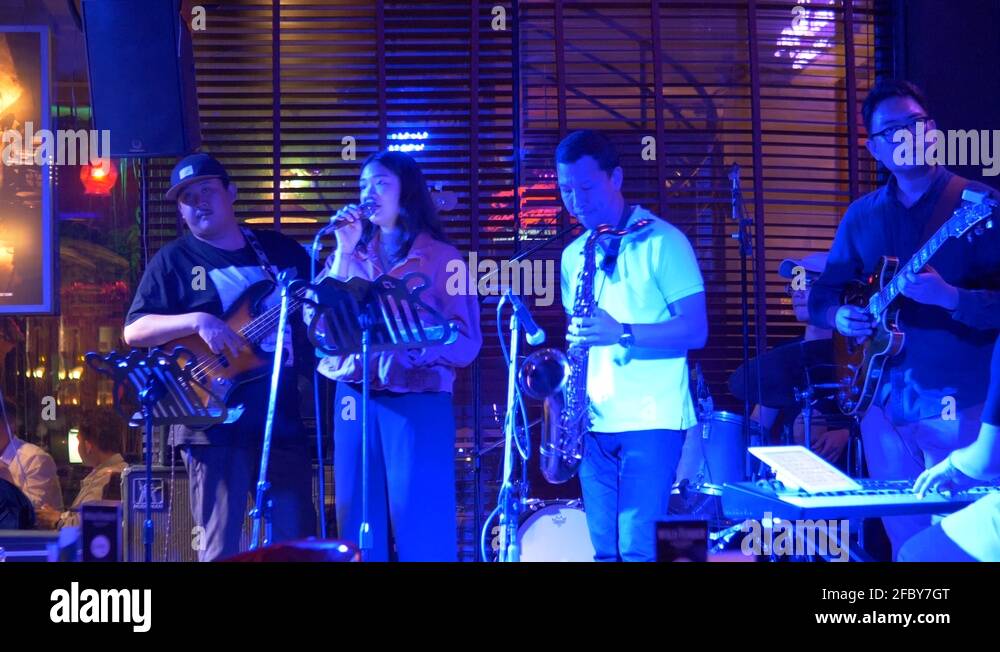 Blue singer Stock Videos & Footage - HD and 4K Video Clips - Alamy