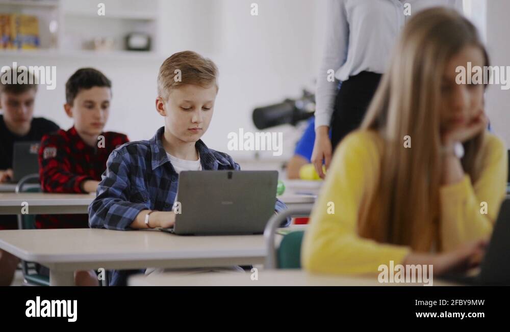 Geek teaching class Stock Videos & Footage - HD and 4K Video Clips - Alamy