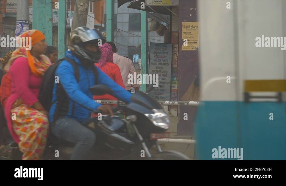 Overcrowded city Stock Videos & Footage - HD and 4K Video Clips - Alamy