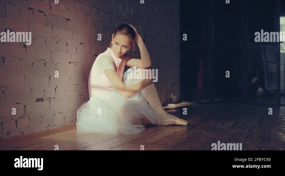 Tired dancer Stock Videos & Footage - HD and 4K Video Clips - Alamy