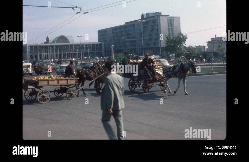 Peddler Leans Stock Videos And Footage Hd And 4k Video Clips Alamy