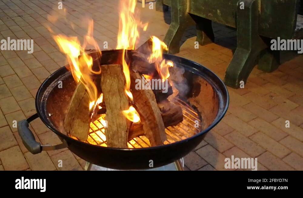 Bbq large Stock Videos & Footage - HD and 4K Video Clips - Alamy