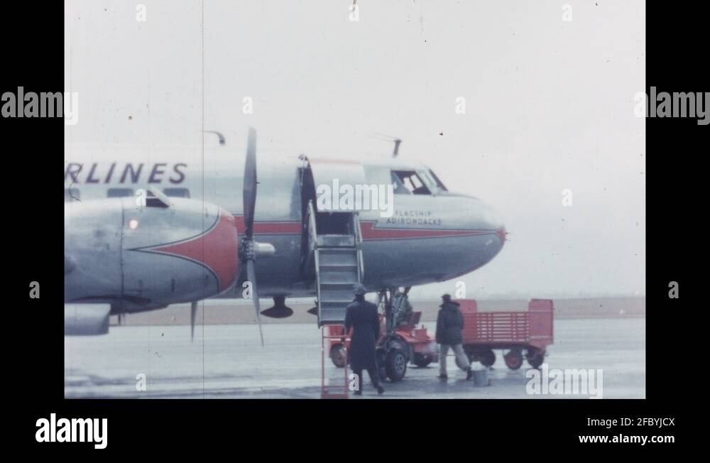 Plane steps 1950s Stock Videos & Footage - HD and 4K Video Clips - Alamy