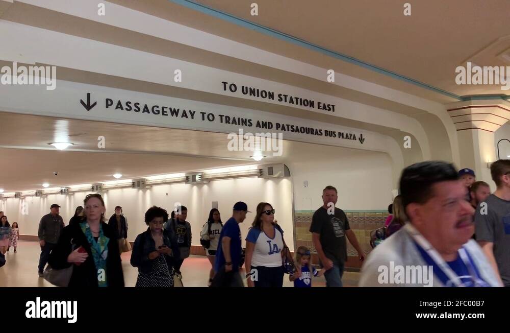 Amtrak passengers boarding Stock Videos & Footage - HD and 4K Video ...