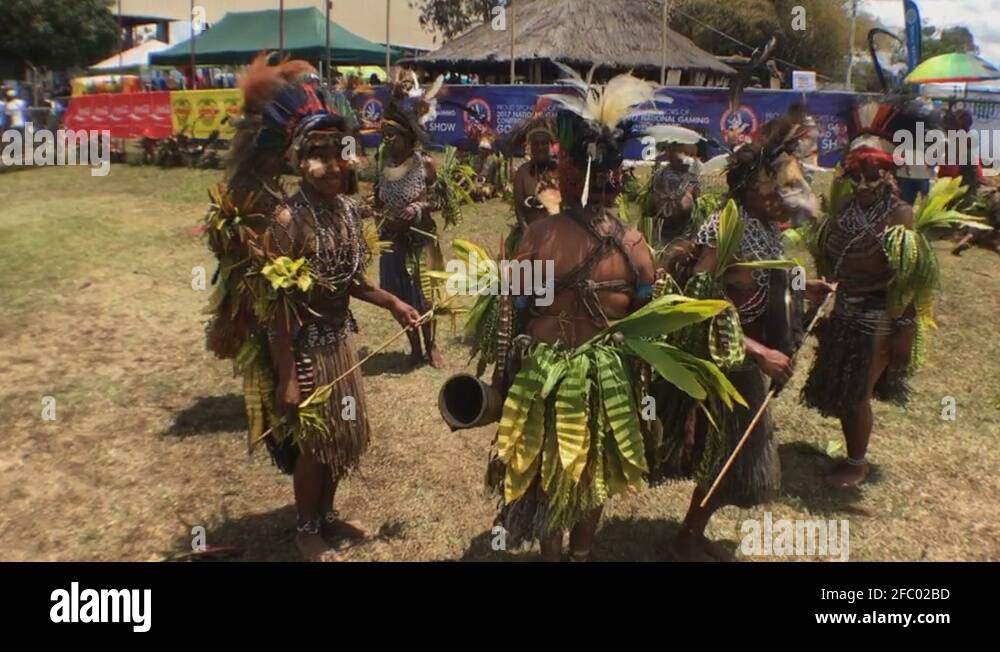 Aboriginal dance Stock Videos & Footage - HD and 4K Video Clips - Alamy