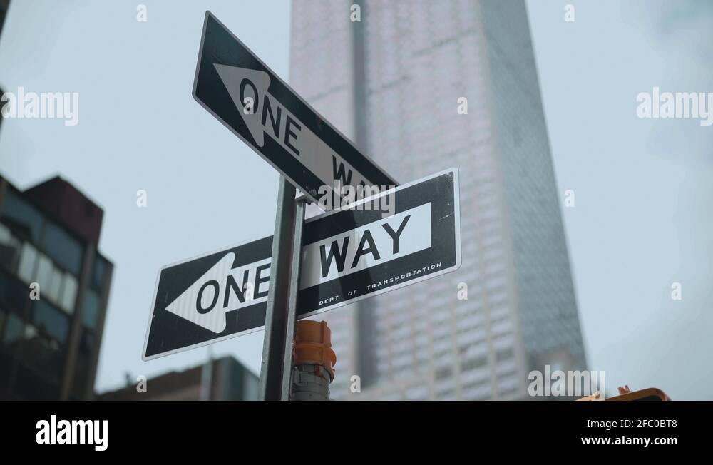 One way signs Stock Videos & Footage - HD and 4K Video Clips - Alamy