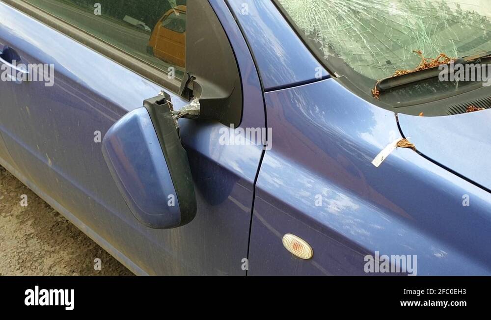 Broken side mirror Stock Videos & Footage - HD and 4K Video Clips - Alamy