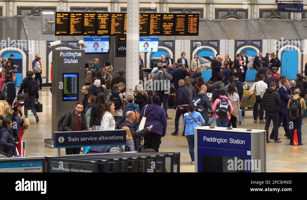 Overcrowded train britain Stock Videos & Footage - HD and 4K Video ...