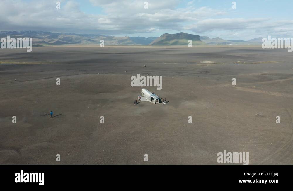 Fuselage wreck Stock Videos & Footage - HD and 4K Video Clips - Alamy