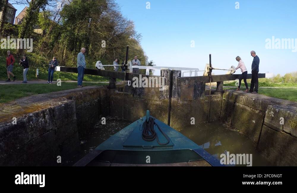 Narrowboat and lock Stock Videos & Footage - HD and 4K Video Clips - Alamy