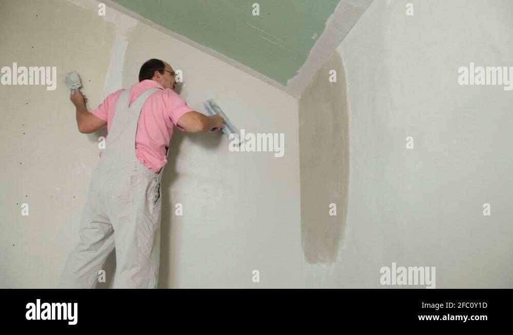 Applying plaster Stock Videos & Footage - HD and 4K Video Clips - Alamy