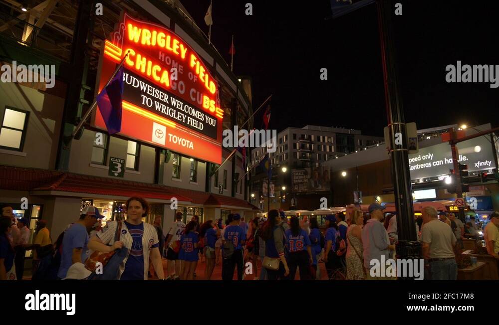 Wrigley field sign Stock Videos & Footage - HD and 4K Video Clips - Alamy