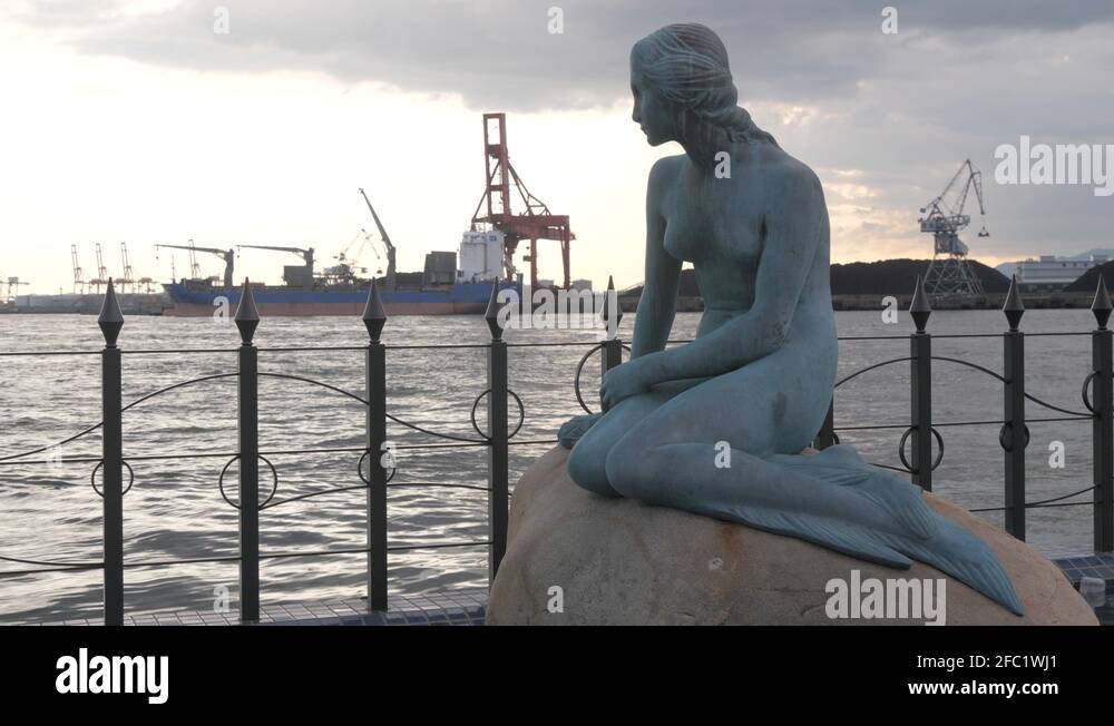 Statue at port Stock Videos & Footage - HD and 4K Video Clips - Alamy