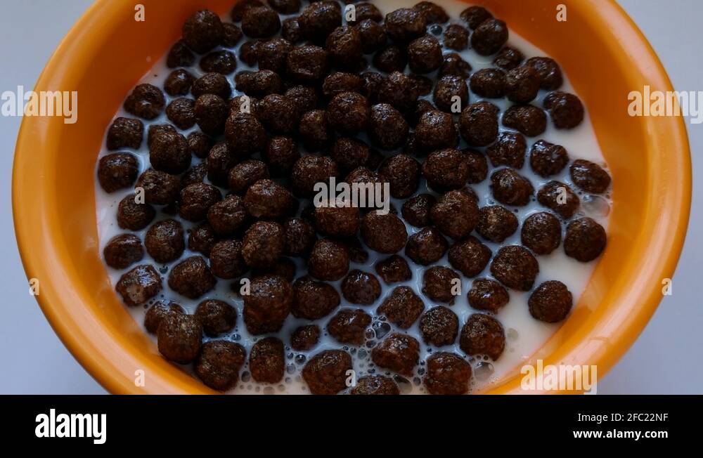 Eat crunchy Stock Videos & Footage - HD and 4K Video Clips - Alamy