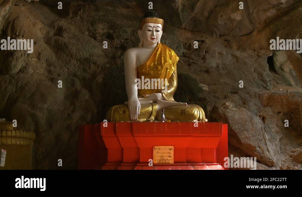 Red buddha statue Stock Videos & Footage - HD and 4K Video Clips - Alamy