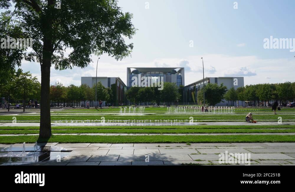 German chancellery bundeskanzleramt in berlin Stock Videos & Footage ...