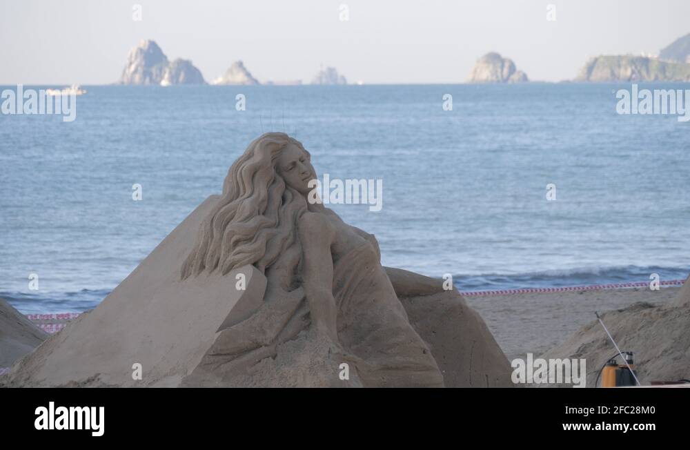 Korean mermaid Stock Videos & Footage - HD and 4K Video Clips - Alamy