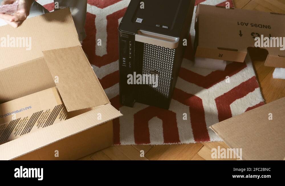 Dell workstation Stock Videos & Footage - HD and 4K Video Clips - Alamy