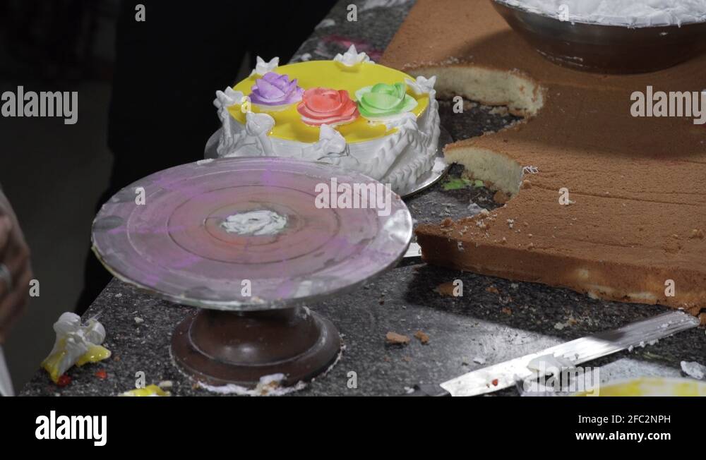 Green frosting Stock Videos & Footage - HD and 4K Video Clips - Alamy