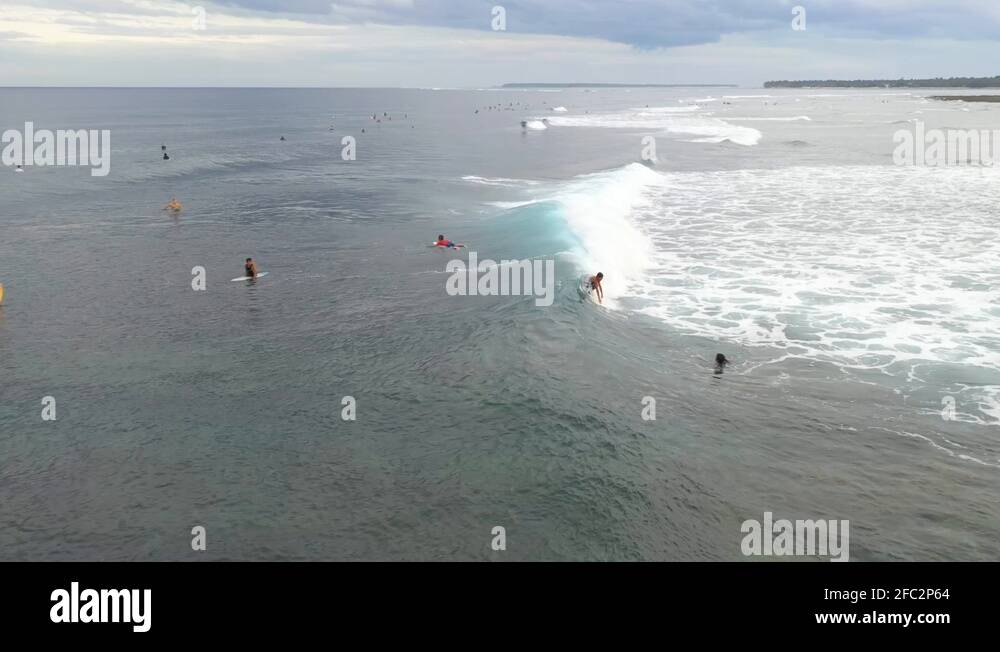 Siargao wave Stock Videos & Footage - HD and 4K Video Clips - Alamy