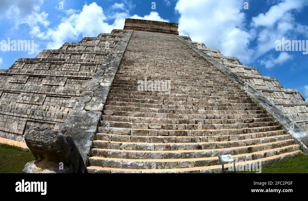 Mexican Civilization stone Mayan Pyramid Chichen Itza Mexico Stock ...