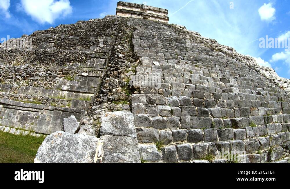 Step Pyramid Chichen Itza Yucatan Mexico Central America Stock Video ...