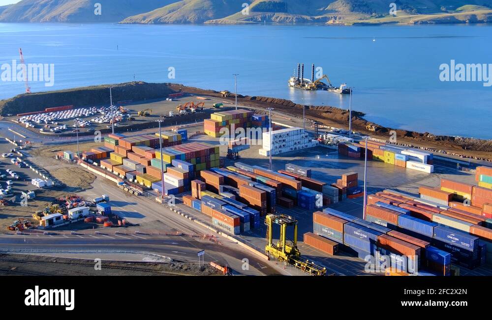 Dozer boats Stock Videos & Footage - HD and 4K Video Clips - Alamy