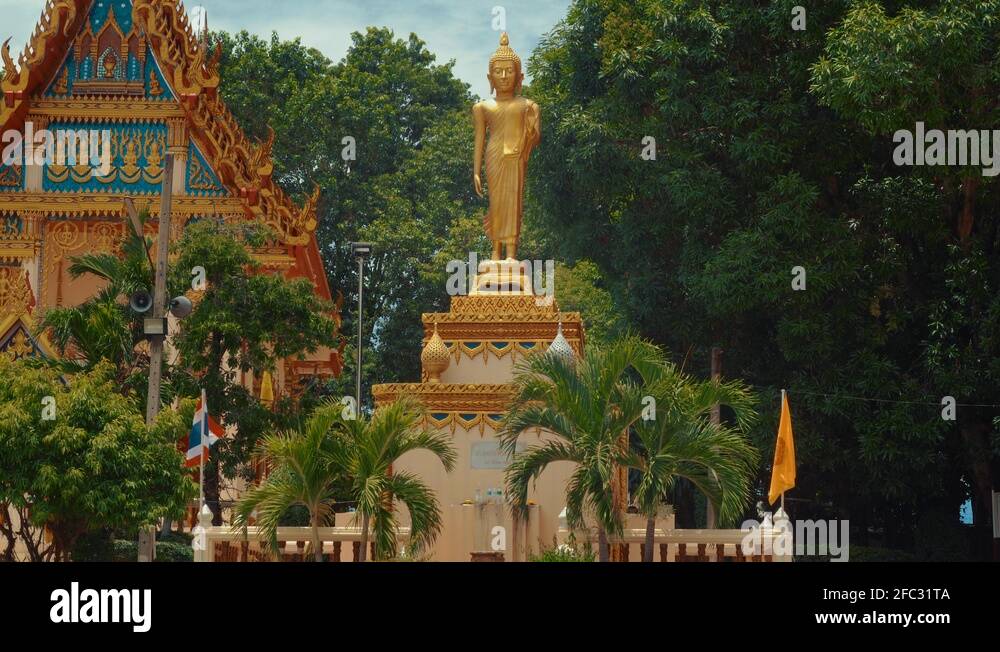 Golden female statue Stock Videos & Footage - HD and 4K Video Clips - Alamy