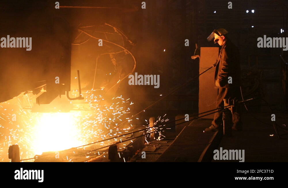 Plant for the production of steel. An electric melting furnace. Factory ...