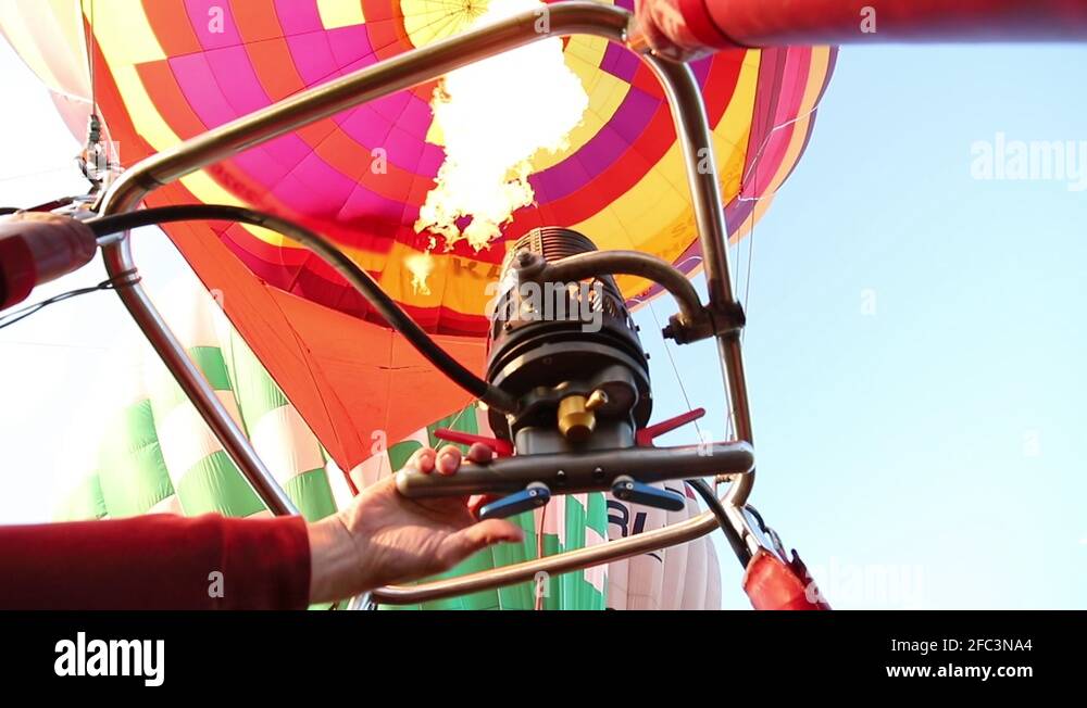 Turn on the fire machine and filling the air balloon with hot air Stock ...