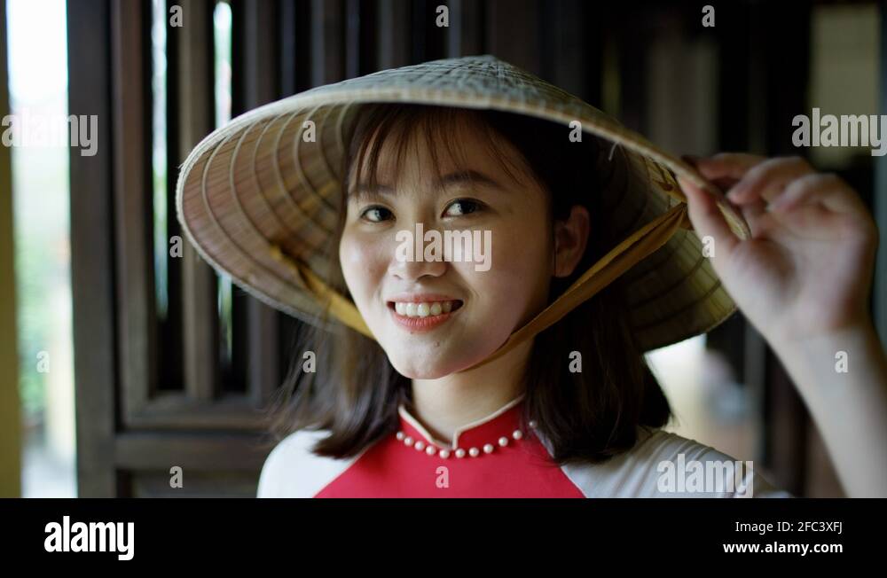 Vietnam tour guide Stock Videos & Footage - HD and 4K Video Clips - Alamy