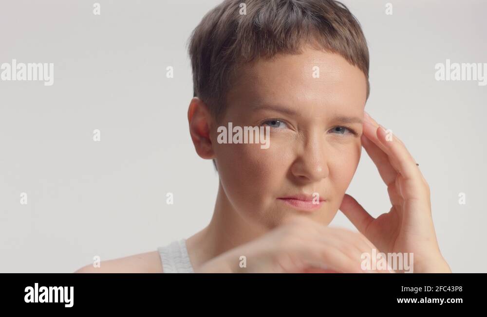 Blue Eyed Model Stock Videos And Footage Hd And 4k Video Clips Alamy