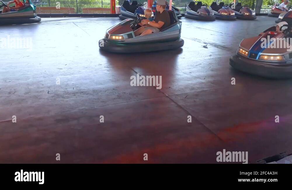 Electric carousel Stock Videos & Footage - HD and 4K Video Clips - Alamy