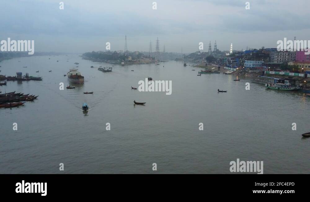 Busy river Stock Videos & Footage - HD and 4K Video Clips - Alamy