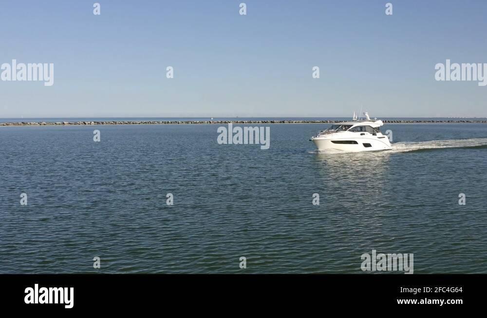 Texas boating Stock Videos & Footage - HD and 4K Video Clips - Alamy