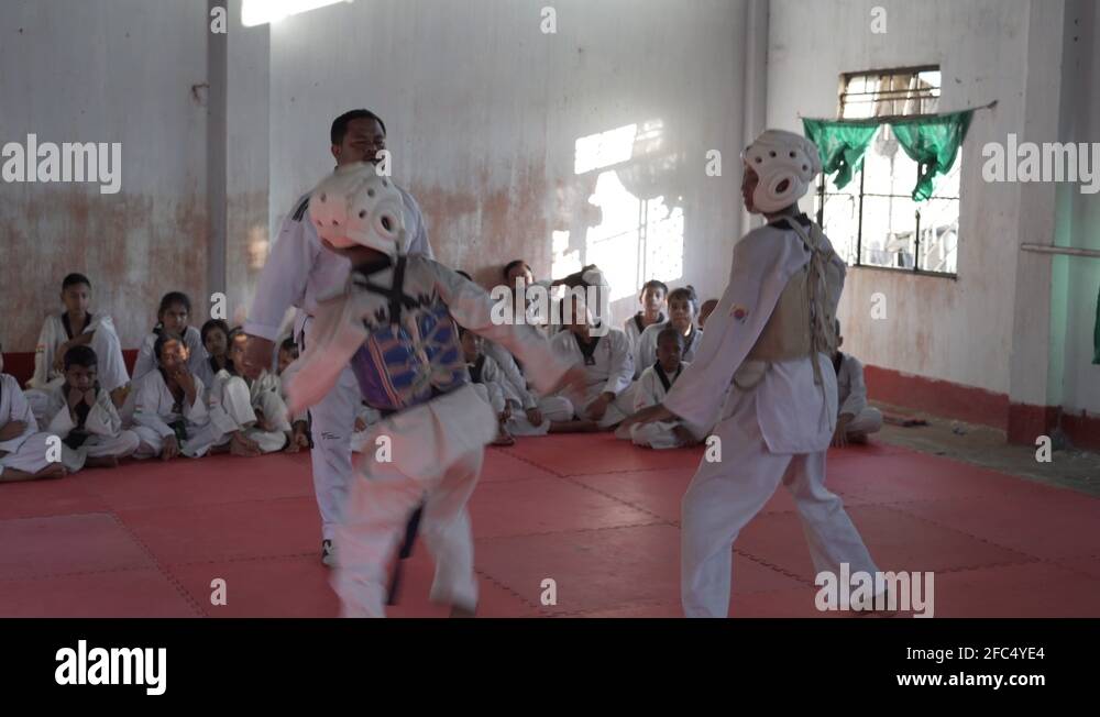 Learning judo Stock Videos & Footage - HD and 4K Video Clips - Alamy