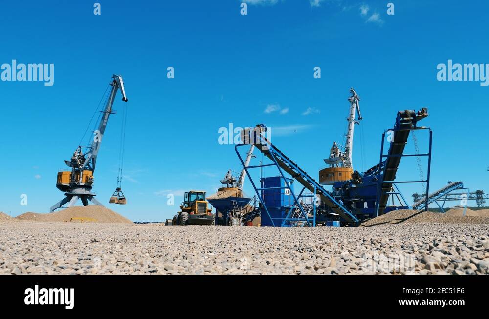 Mineral extraction Stock Videos & Footage - HD and 4K Video Clips - Alamy