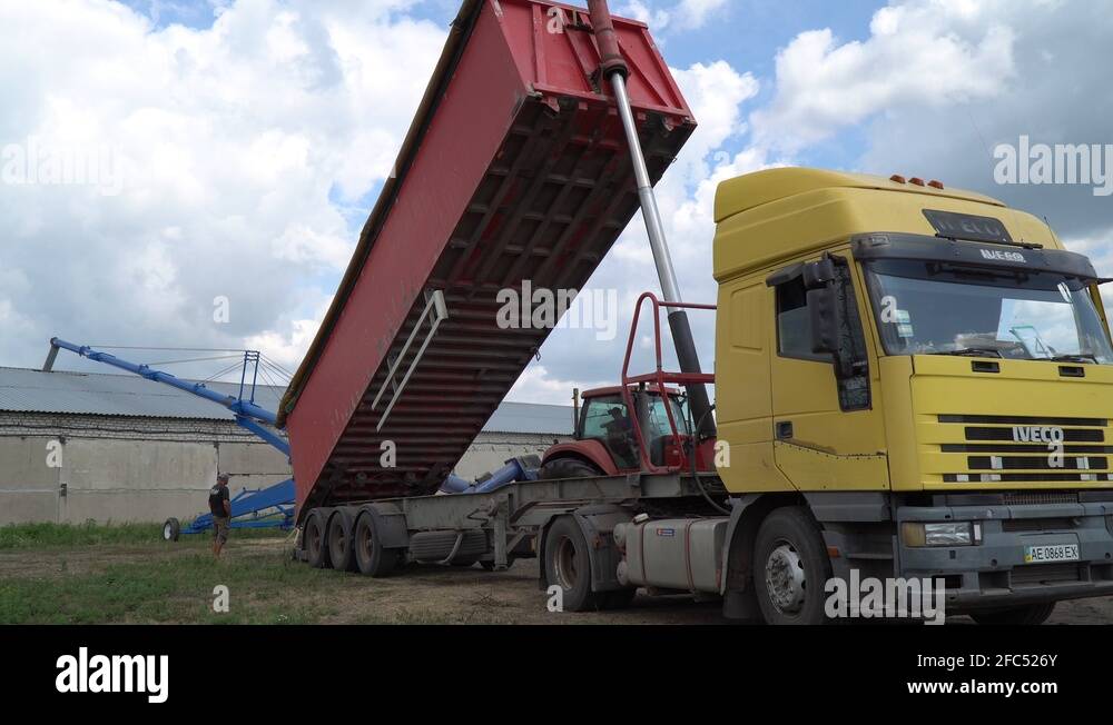 Tipping trucks Stock Videos & Footage - HD and 4K Video Clips - Alamy