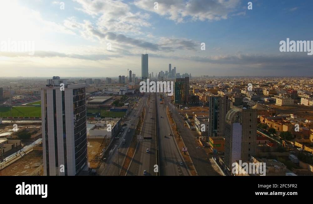 Riyadh rain Stock Videos & Footage - HD and 4K Video Clips - Alamy