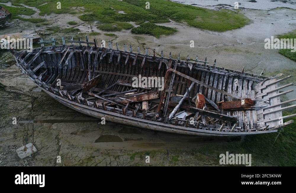 Vessel aground Stock Videos & Footage - HD and 4K Video Clips - Alamy