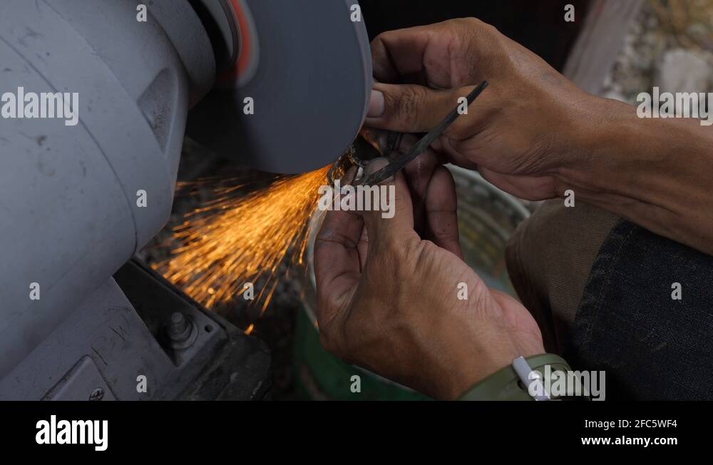 Tari indonesia Stock Videos & Footage - HD and 4K Video Clips - Alamy