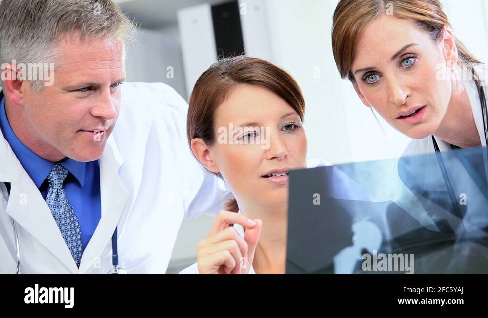 Hospital Doctors Using X-Ray with Computer Stock Video Footage - Alamy
