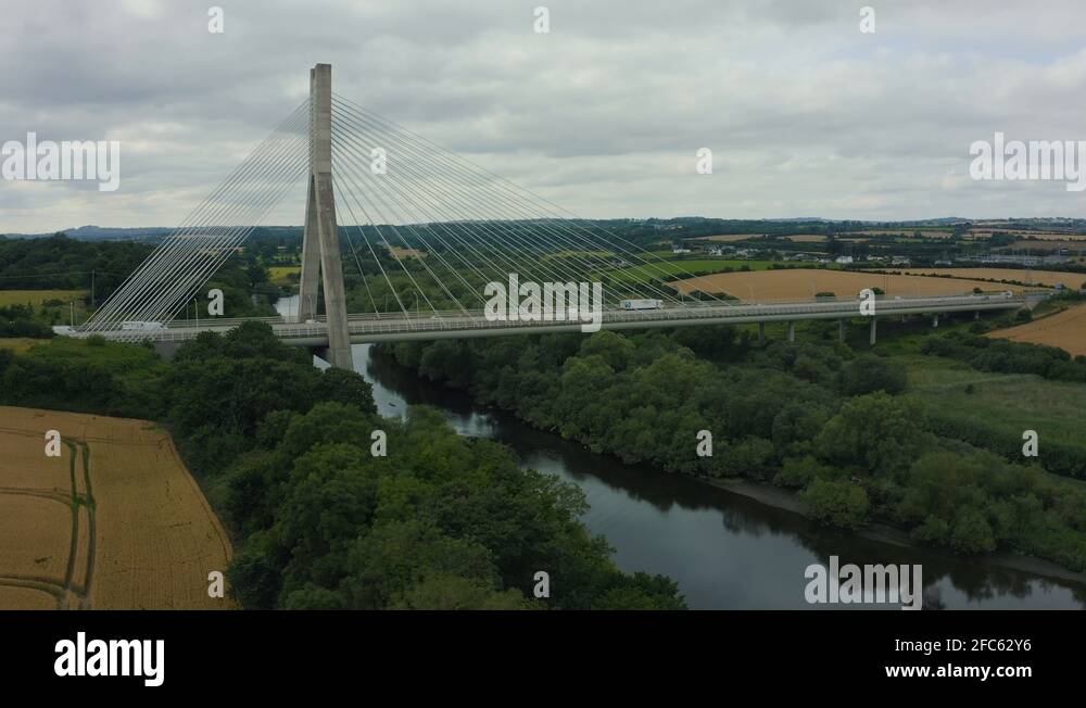 Boyne bridge Stock Videos & Footage - HD and 4K Video Clips - Alamy
