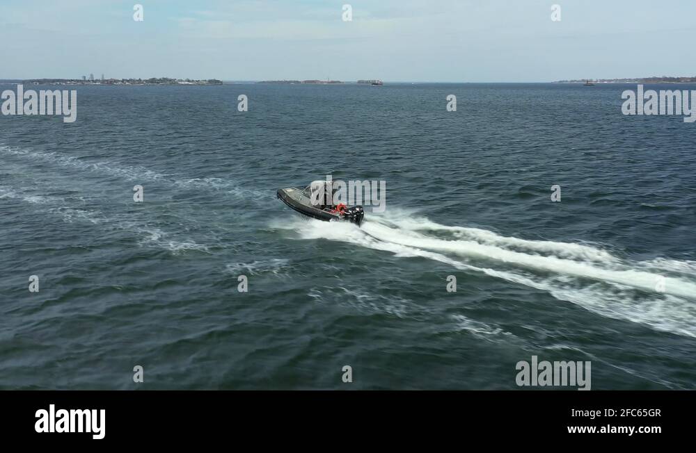 Smooth Tracking Stock Videos Footage HD And 4K Video Clips Alamy smooth-tracking-stock-videos-footage-hd-and-4k-video-clips-alamy