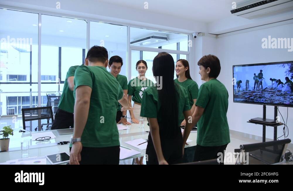 Employeeactivity Stock Videos & Footage - HD and 4K Video Clips - Alamy